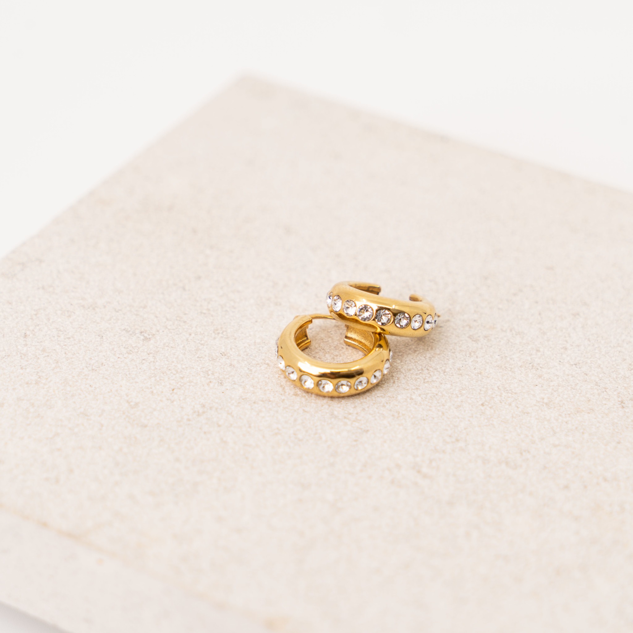 Hoops gold small strass earrings – Souvenirs de Pomme